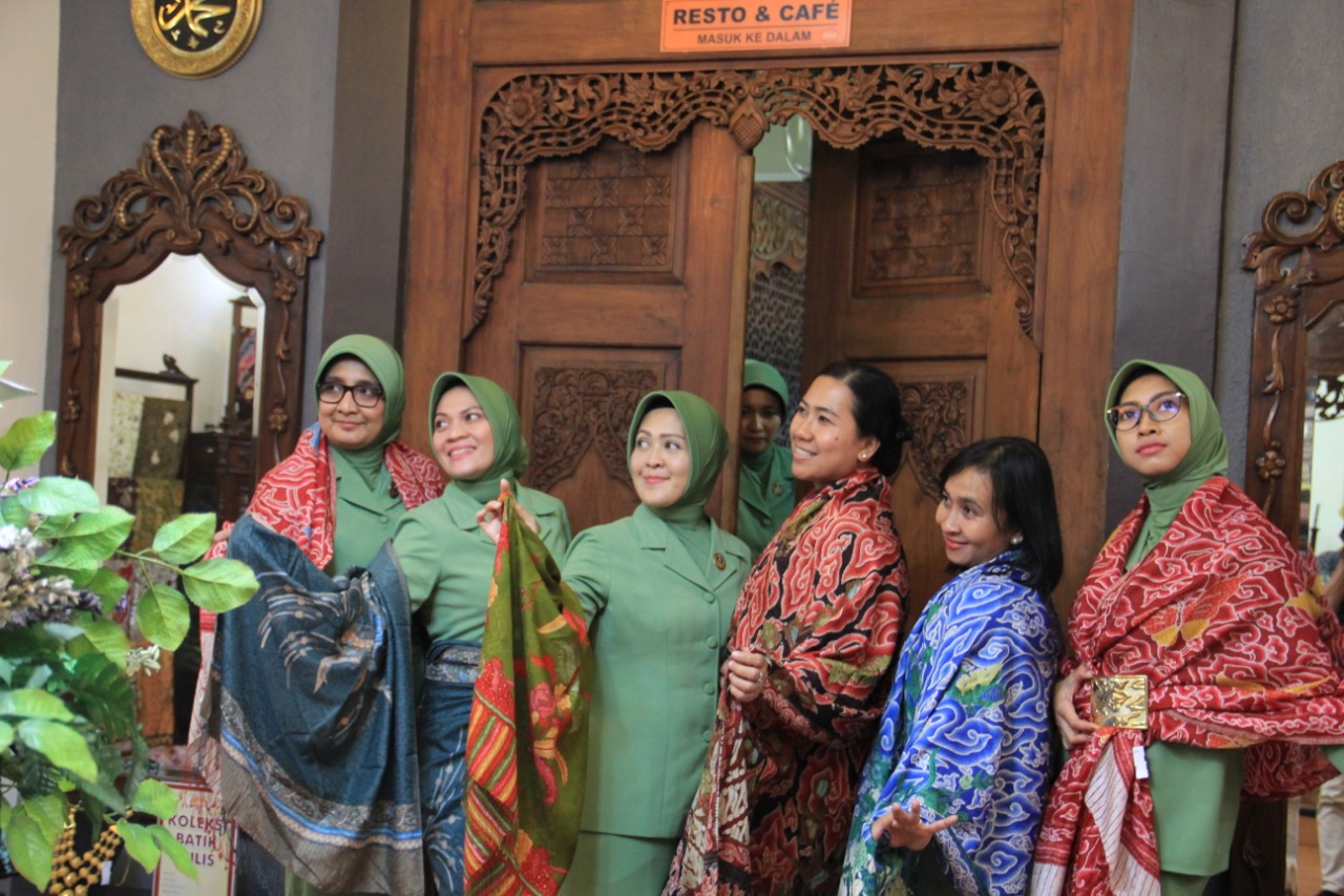 Jual Tunik mm kerah daun | Batik Salma