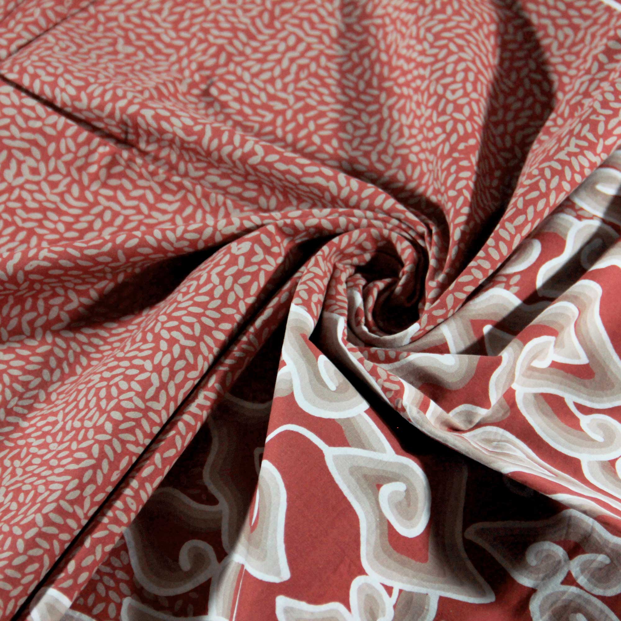 Jual Batik Tulis Mega Mendung Beras Tumpah - Batik Tulis 06 | Batik Salma