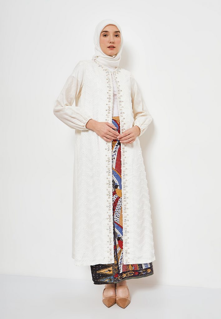 Outer Sutra Bulu Payet Putih | Batik Salma