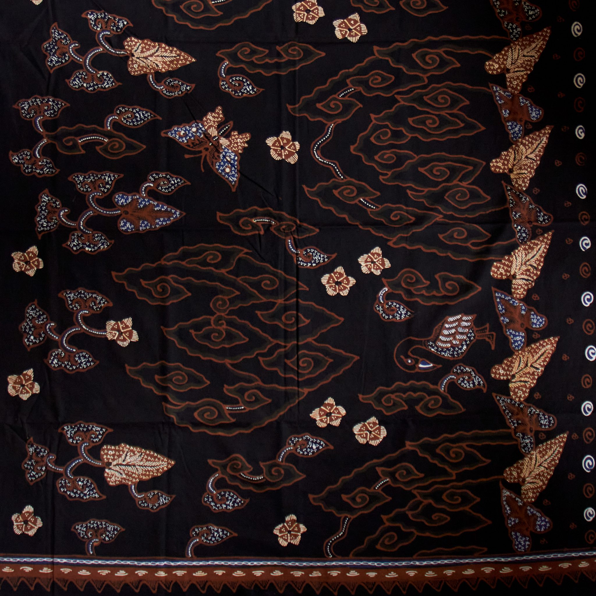 Kain Batik Tulis Mega Mendung Hitam Katun Primisima 2 Meter | Batik Salma