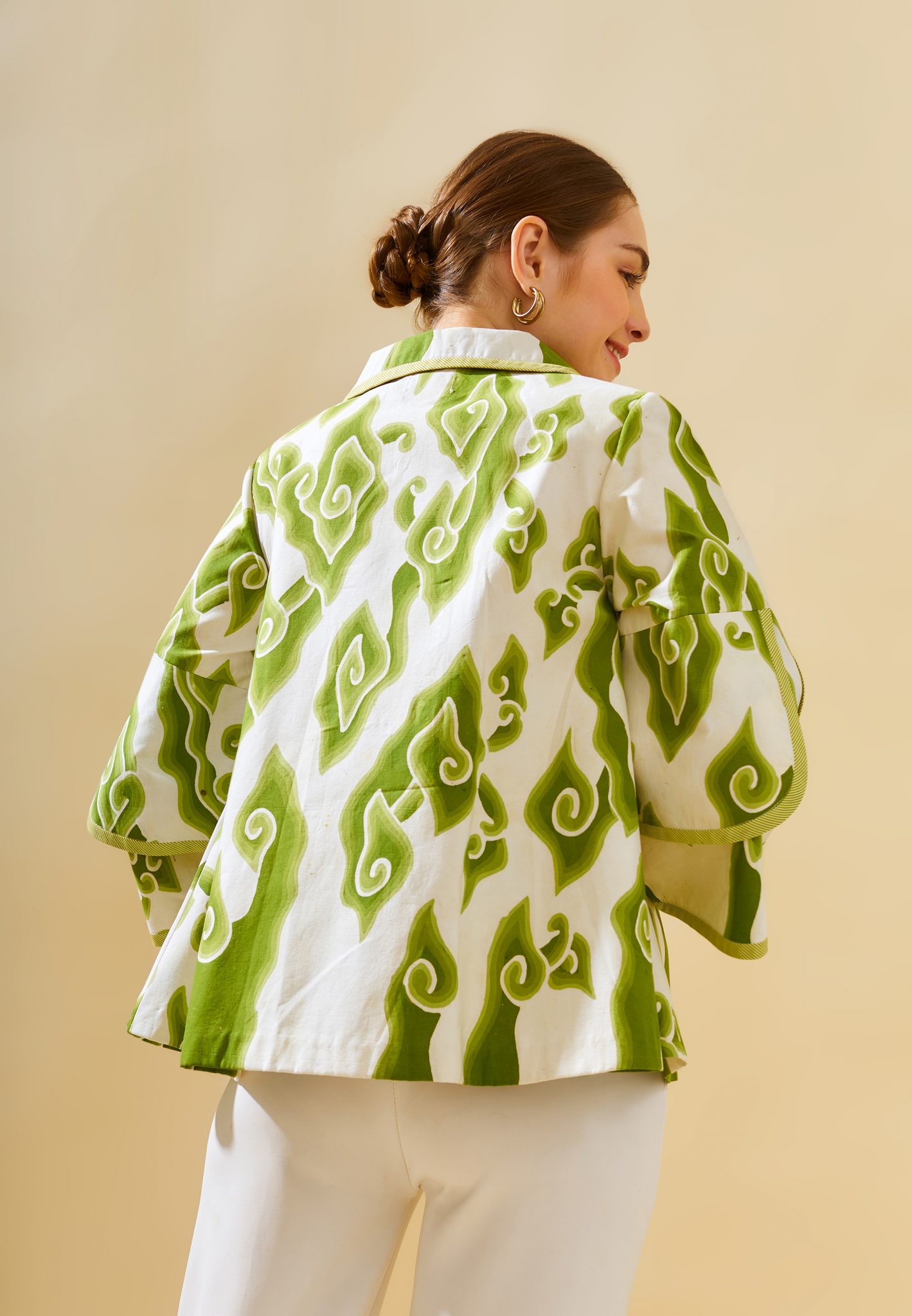 Jual Blouse Kancing Mega Mendung Hijau | Batik Salma